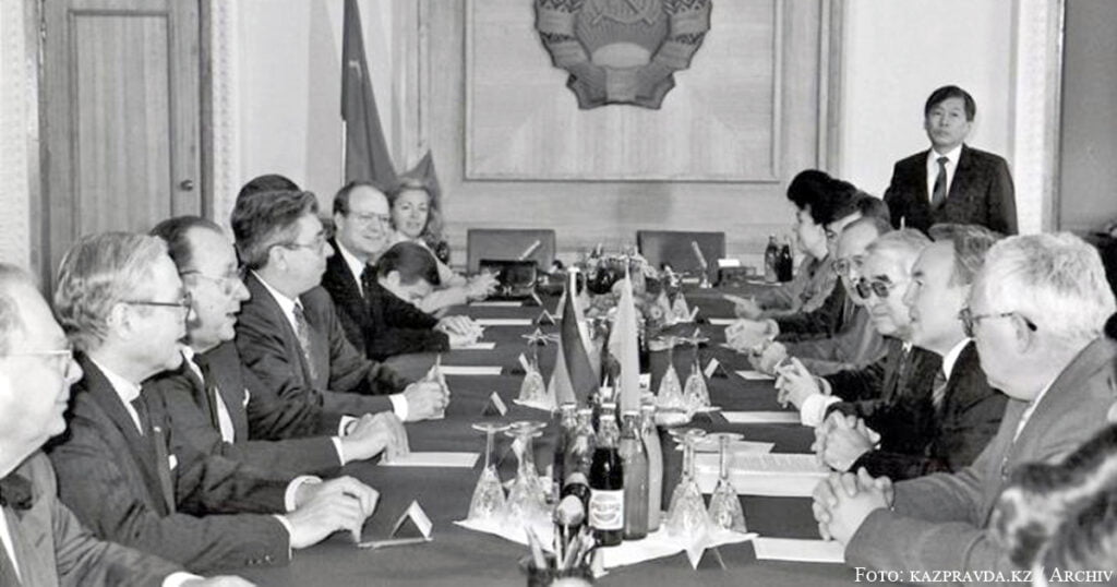 30 Jahre diplomatische Beziehungen - Deutsche Allgemeine Zeitung